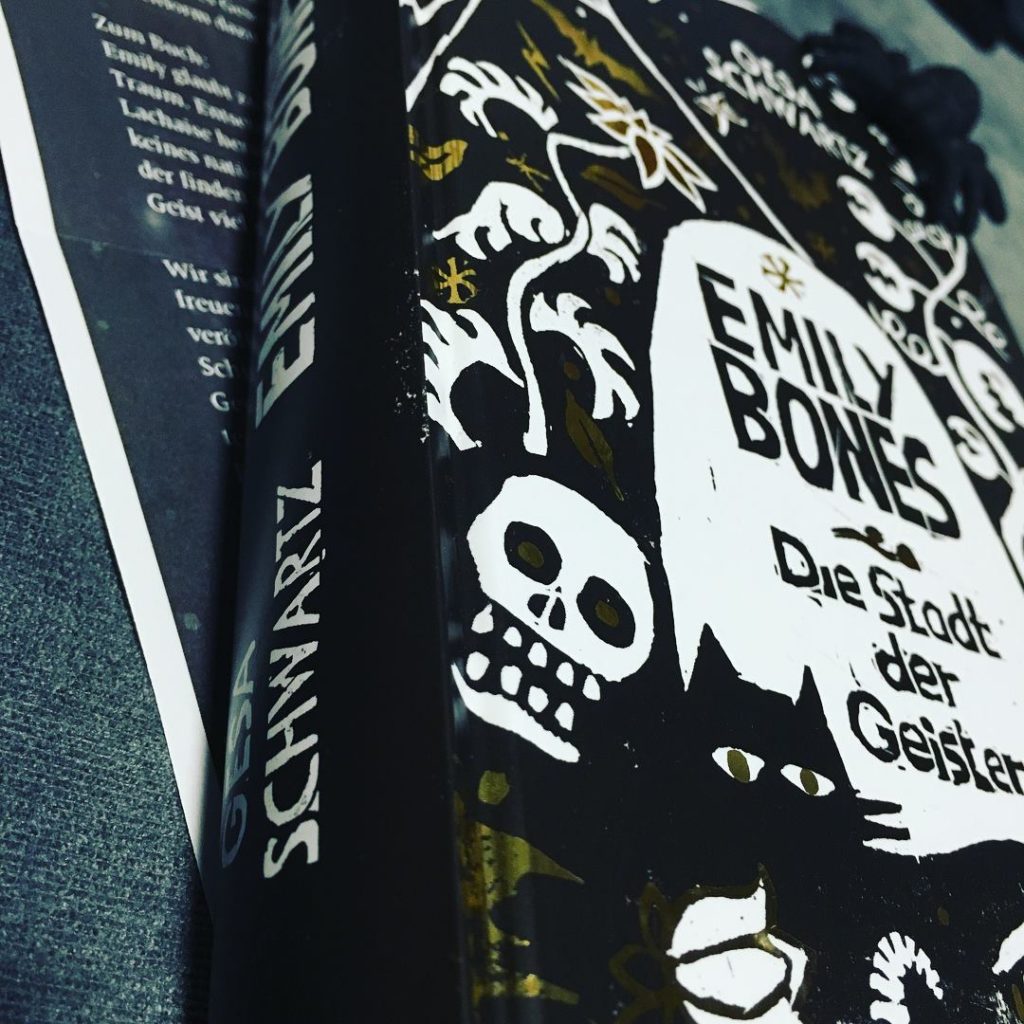 Emily Bones: Die Stadt der Geister von Gesa Schwartz - Vampirwaschbaers ...